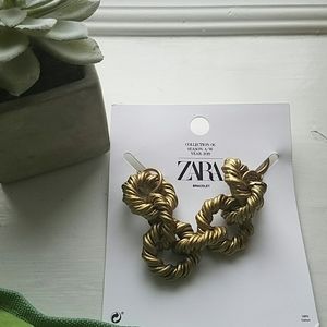 Zara | Jewelry | Nwt Zara Limited Edition Engraved Chain Bracelet ...